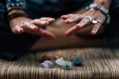 What to expect from an energy healing session